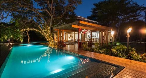 The 10 Best Luxury Hotels on Roatan Island, Honduras Booking.com