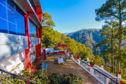 The 10 Best Resorts in Nainital, India | Booking.com