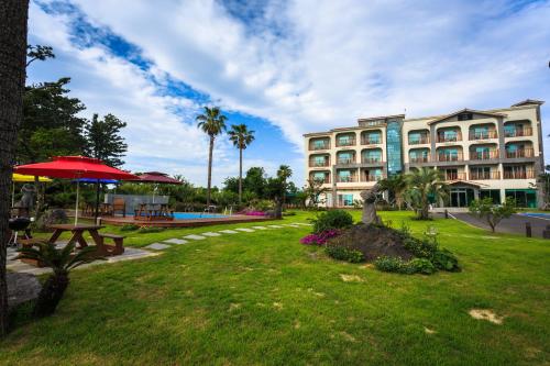 The 10 Best Jeju Island Resorts – All-inclusive Resorts in Jeju Island ...