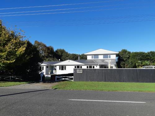 The 10 best accommodation in Levin, New Zealand | Booking.com