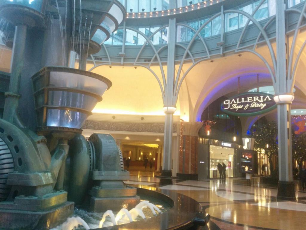 Hotel Hilton Niagara Falls/Fallsview, Canada - Booking.com