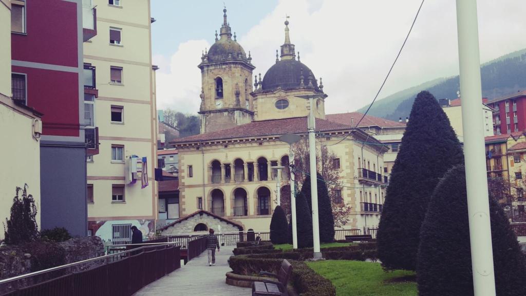 Guesthouse Pensión Mélida, Ermua, Spain - Booking.com