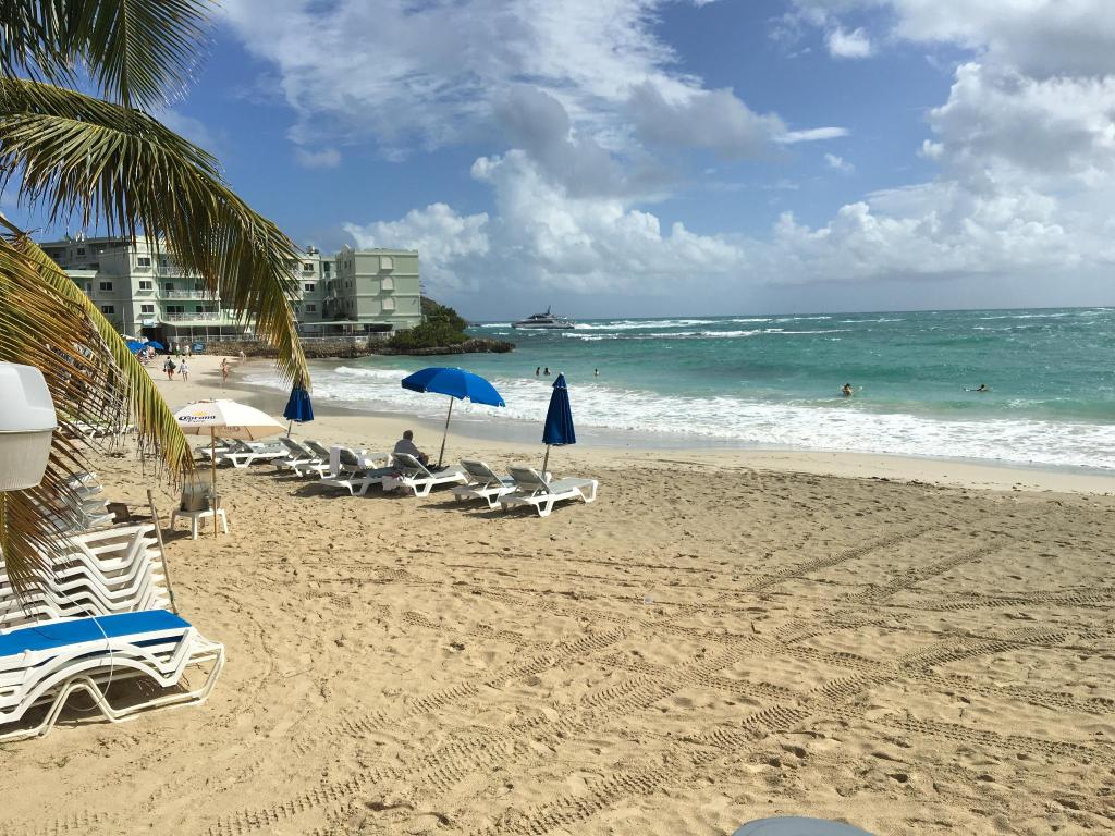 Oyster Bay Beach Resort, Dawn Beach, St. Maarten - Booking.com