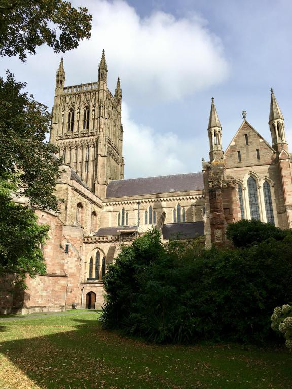 Stanbrook Abbey, Worcester – Updated 2018 Prices