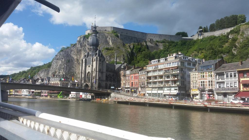 La Fête au Palais, Lustin – Updated 2018 Prices